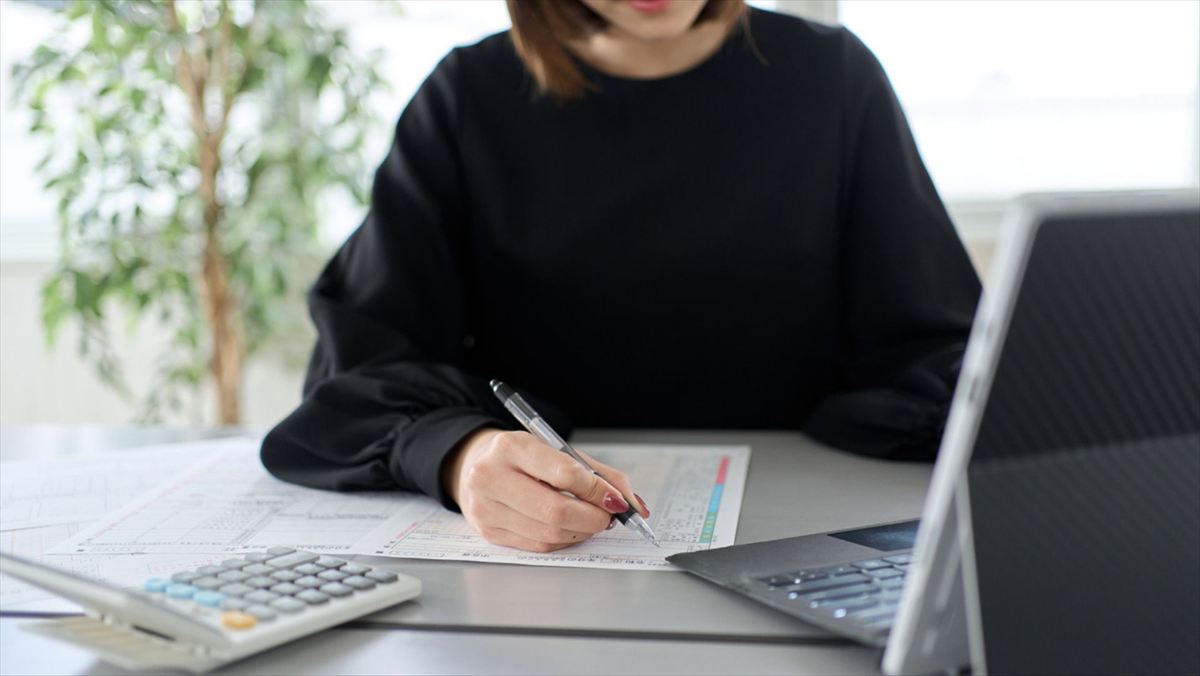 CADオペレーターの年収とは？経験年数別・地域別の相場を徹底調査 | CAD派遣のお仕事探すならアットキャド